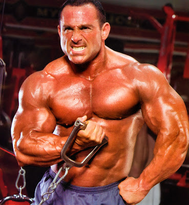 FITNESS & BEAUTY: Mike Ergas